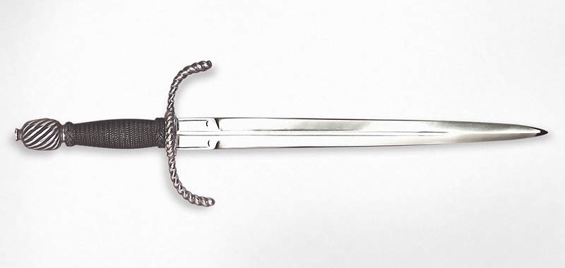 Forging medieval writhed sword guards – Arms & Armor
