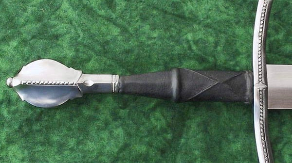 The Shape and Function of Longsword Grips – Arms & Armor