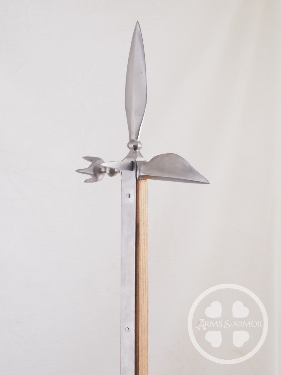 Bec de Corbyn – Arms & Armor